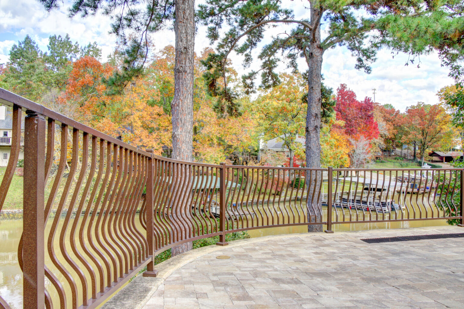 Montego Aluminum Deck Railing | Digger Specialties Inc.