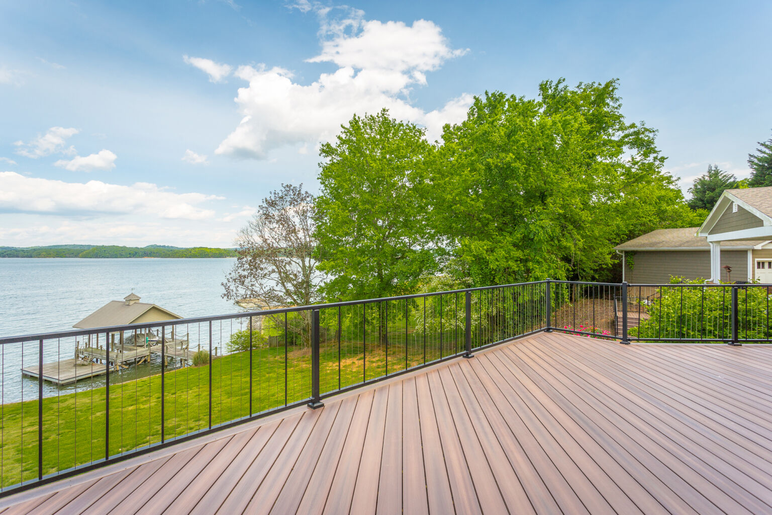 VertiCable Cable Railing System | Westbury Outdoor Products