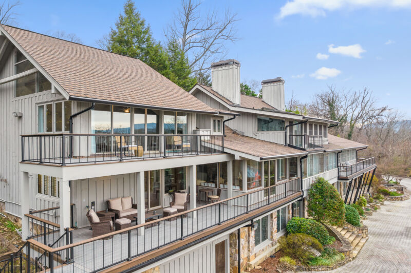 VertiCable Cable Railing System | Westbury Outdoor Products