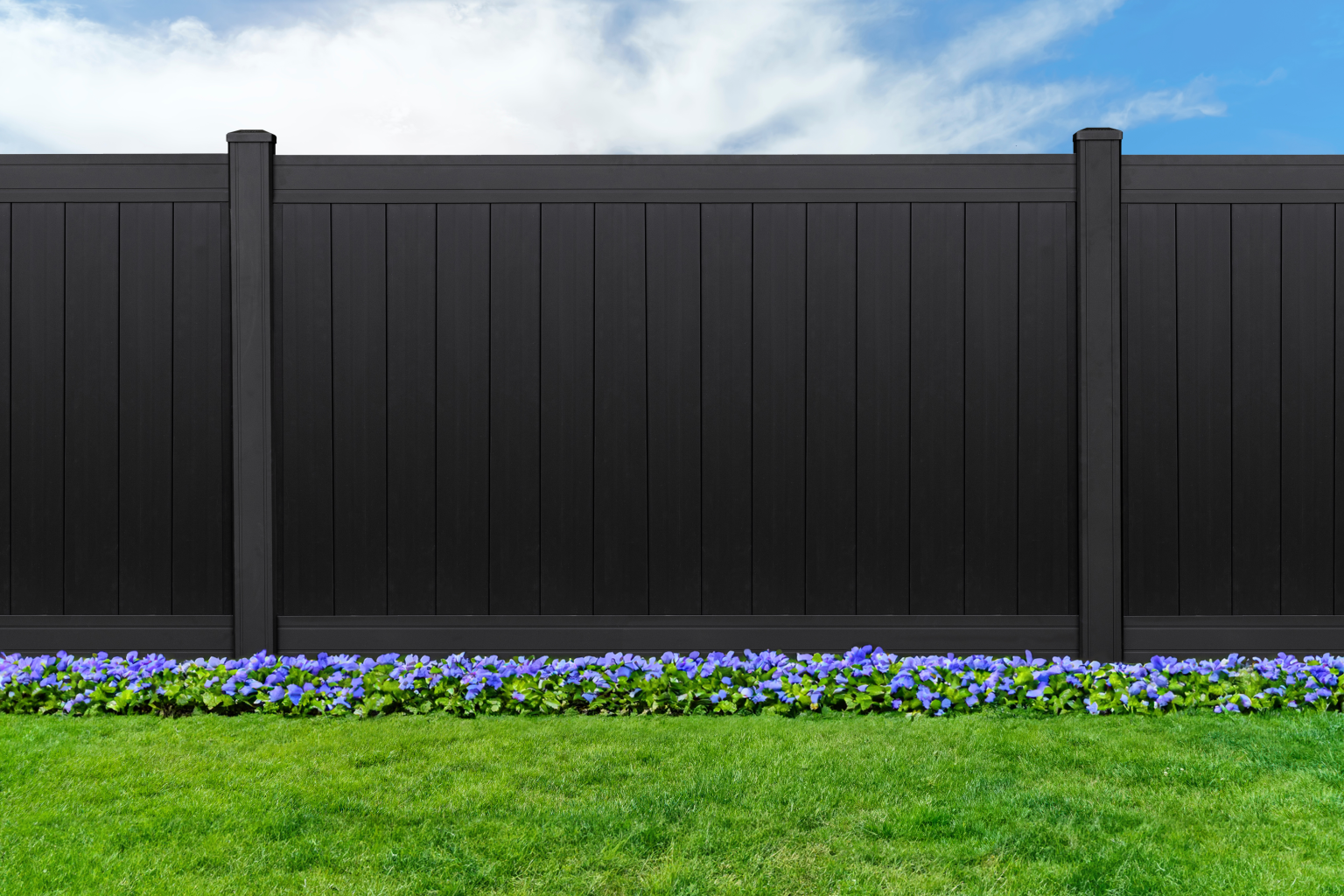 Quality Designer Privacy Fencing | Digger Specialties, Inc.