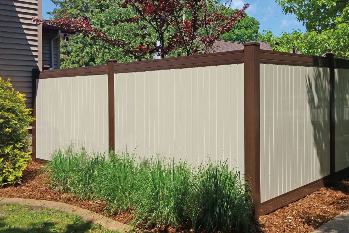 Quality Designer Privacy Fencing | Digger Specialties, Inc.