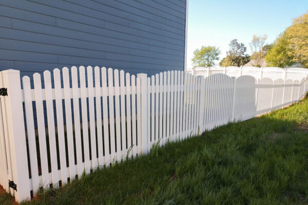 Supreme Vinyl Picket Fencing | DSI Outdoor Living Solutions