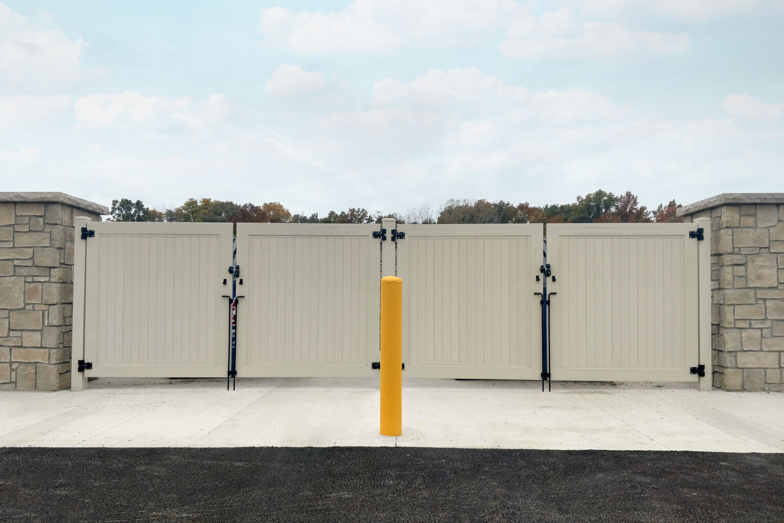Dumpster Enclosure Gates | Digger Specialties Inc.