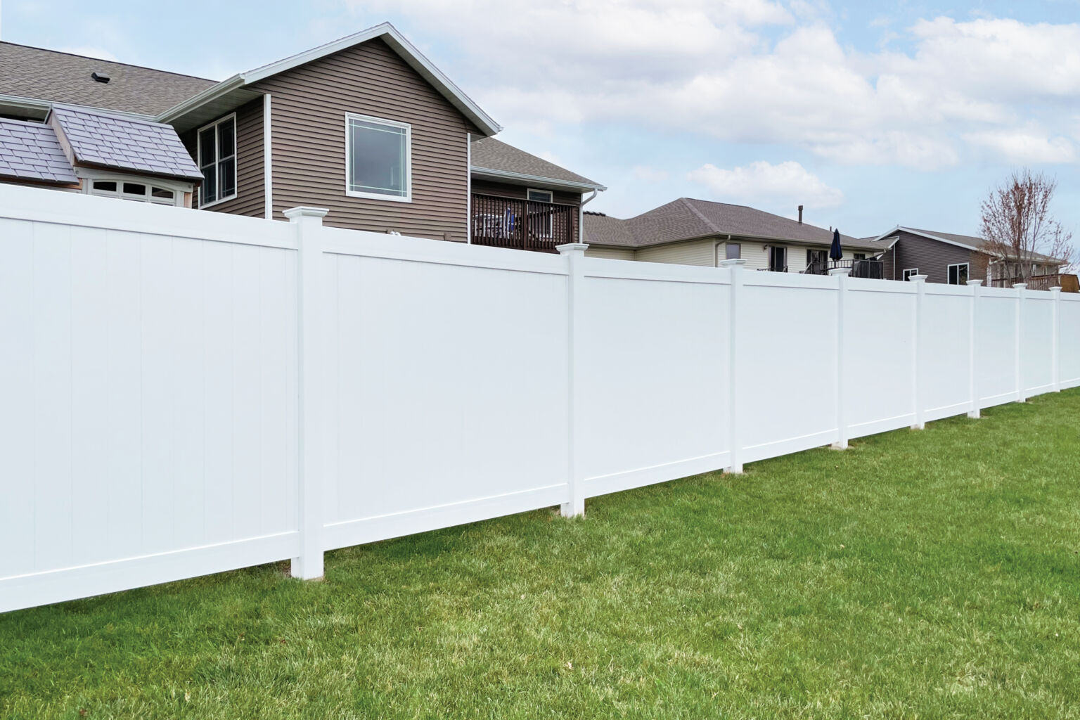 Tri-Max II Vinyl Privacy Fence | Digger Specialties